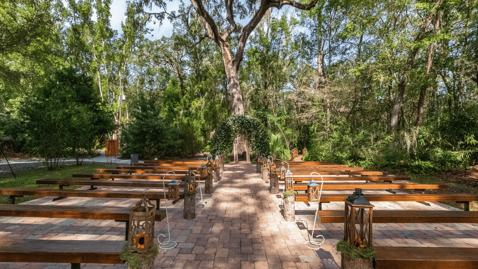 Saxon Manor Weddings | All-Inclusive Historic Wedding Venue Tampa