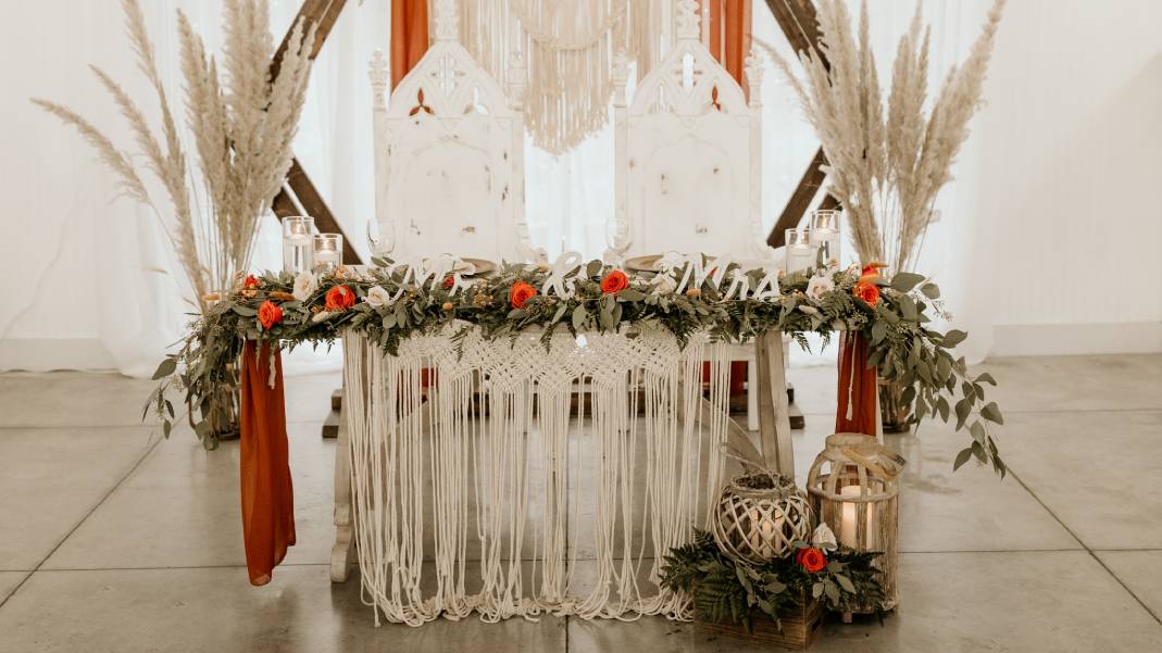Saxon Manor Booking Promotion